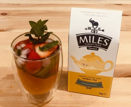 Strawberry and Peppermint Iced Tea – Miles Tea & Coffee